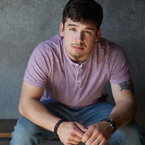 She Gets It From Me Lyrics Noah Thompson Letrasboom Co