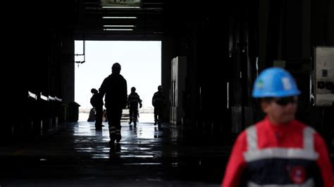 German Industrial Output Drops As Its Economy Drifts Into Recession