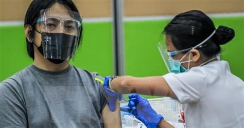 ហ្វីលីពីនអនុវត្តវិធានការណ៍លើកទឹកចិត្តប្រជាជនឱ្យចាក់វ៉ាក់សាំងការពារជំងឺកូវីដ ១៩ ក្រសួងព័ត៌មាន