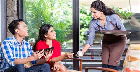 কারও বাড়িতে অতিথি হয়ে গেলে যেসব বিষয়ে খেয়াল রাখবেন