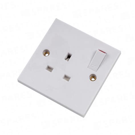 Switched Flush Socket 13a Sparesmaster