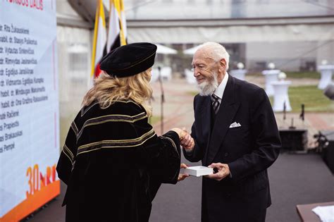 Prof Dr Stasys Vėlyvis Mru