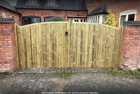 Kent Wooden Estate Gates 6ft High High Centre Buy Kent Wooden