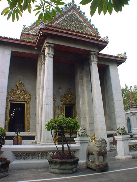 พระอุโบสถ Wat Bowonniwet Vihara