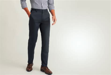 The Best Dress Pants For Men And How To Wear Them