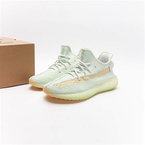 Yeezy 350 V2 Hyperspace Vitusy