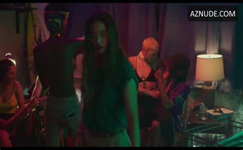 Kabrina Adams Sexy Scene In Skate Kitchen Aznude