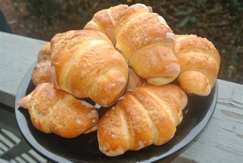 КОЗУНАЧЕНИ КИФЛИЧКИ със сладко Кулинария Закуски Тесто