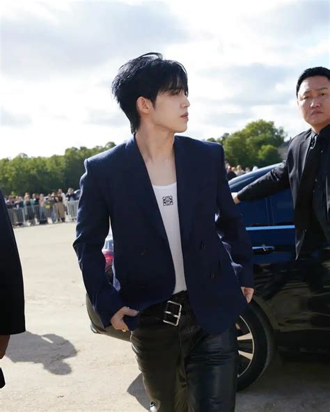 에스쿱스 인스타에 올라온 화보 같은 사진 팬플러스 커뮤니티