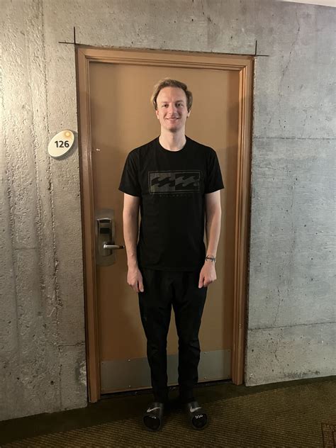 Syndie Ly On Linkedin Support Working Wardrobes Their Donation Center