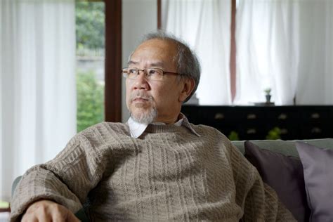 【住民税非課税世帯】国民健康保険料・後期高齢者医療保険料はいくら？ 住民税非課税世帯となる年収要件 4ページ目 Limo くらしとお金の経済メディア