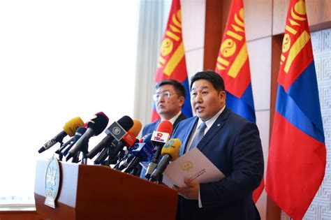 Монгол Улсын Ерөнхийлөгч Олон нийтийн сүлжээнд хүний эрхийг хамгаалах