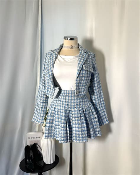 Aura ‎فستان صوف 🤎🤎 السعر 25 الف القياس S الطول فوق الركبة مدة التوصيل