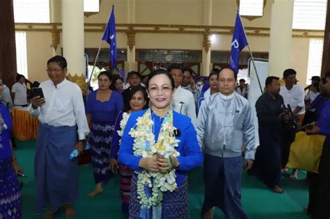 အောက်တိုဘာ ၂၆ ရက် နိုင်ငံတဝန်းသတင်းများ အနှစ်ချုပ် စစ်တပ်စီးနင်းခဲ့တဲ့ မြဝတီ Kk Park မှာ ‌ပေါက