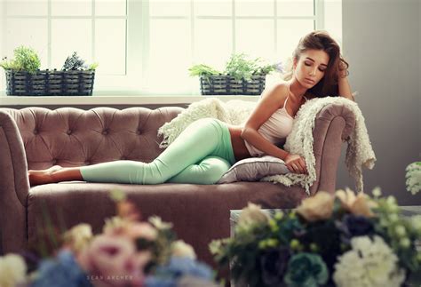 Brunette Beauty In Jeans Elegant Flower Themed Hd Wallpaper Model Pose