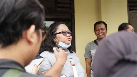 Guru SD Di Yogya Diduga Cabuli 15 Siswa Ajak Nonton Video Porno Ajari Open BO Kumparan Com