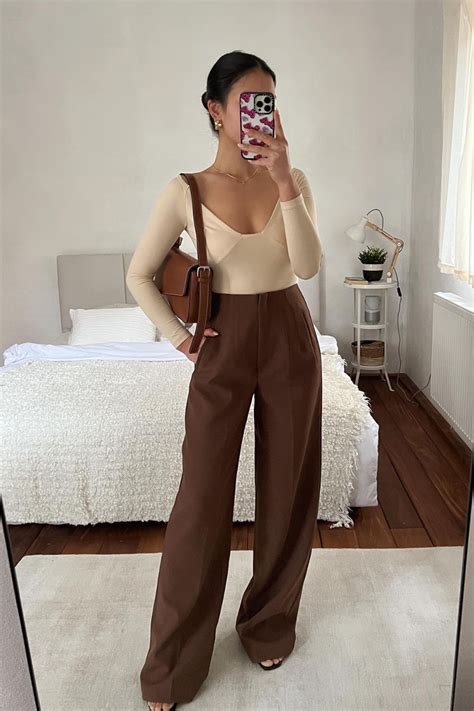 29 Outfits With Brown Pants For A Polished Look Thefab20s Outfits