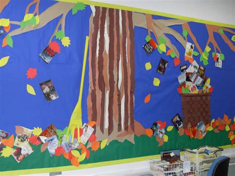 Autumn Display Autumn Display College Library Displays Library Displays