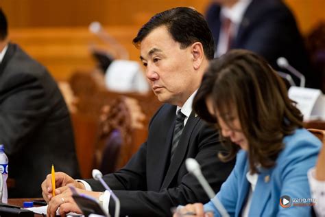 Хөгжлийн банкыг шалгах ажлын хэсгийн ахлагч Б Баттөмөр Хөгжлийн банканд нөлөөлсөн улстөрчдийг