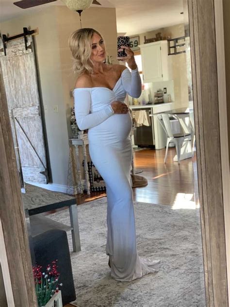 Pin On Maternity Selfies Pin On Maternity Selfies