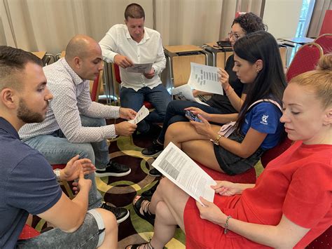 Лятна академия за млади лидери 2022 ИНСТИТУТ ПО ПУБЛИЧНА АДМИНИСТРАЦИЯ