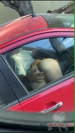 Couple Shortens Their Wait In Traffic Jam By Having Sex FuckYea Com