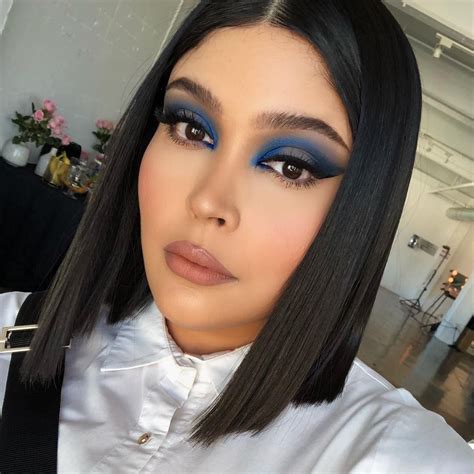 Priscilla Ono On Instagram 💙” Blue Eyeshadow Looks Pretty