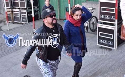 Гоонь эрийн амьдралаас салж бүр аав болно