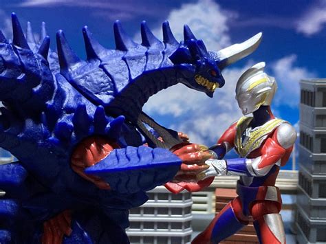 大怪獣攻略戦 超動α ウルトラマン アルバム 迫力の写真を投稿して豪華景品をゲットしよう！ ウルトラマン 投稿一覧 超動α