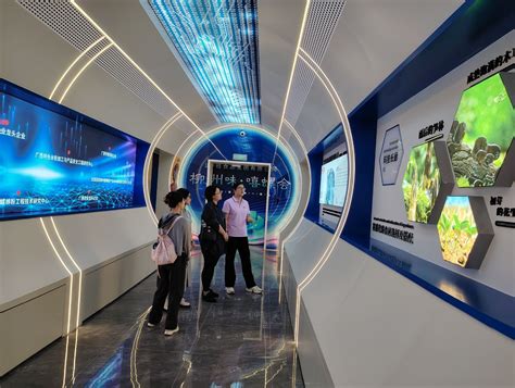 访企拓岗我院师生代表赴柳州广西螺霸王食品科技有限公司沪桂食品集团访企拓岗 政治与公共管理学院