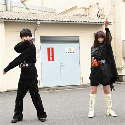 【テレビ朝日公式】仮面ライダーリバイス On Instagram “しあわせ湯通信更新‼ 2人同時変身！きまってる😈 仮面ライダーリバイス