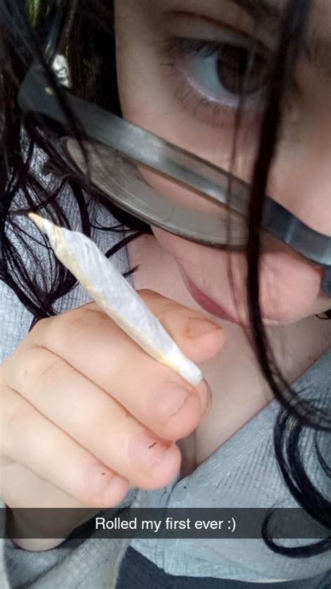 First Time Rolling Howd I Do R Stoner