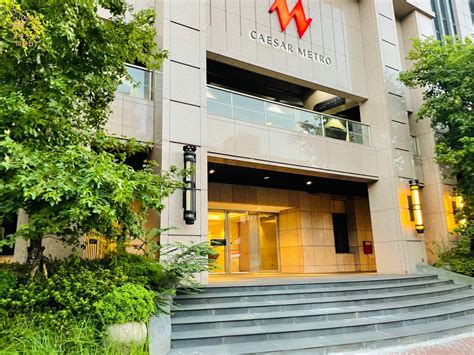 【2023 台北住宿】萬華凱達飯店：平價有泳池、浴缸。高cp值，附屬停車場超便利！ 美奈子的微旅行