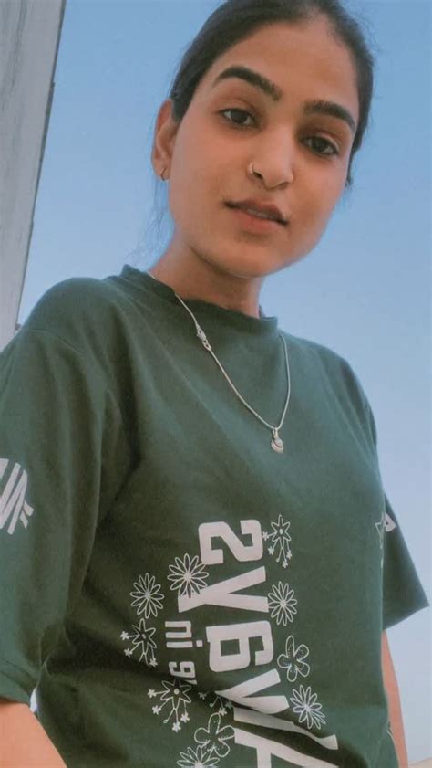 🌸 Itsmepooji • Instagram Photos And Videos