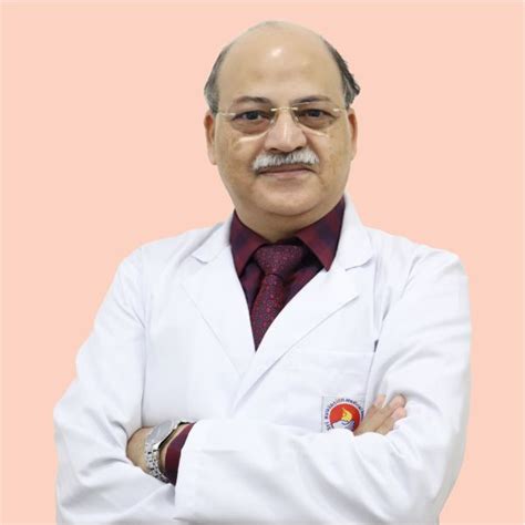 Dr Neeraj Jain Best Palliative Care Doctor In Delhi India 35 Years Experience