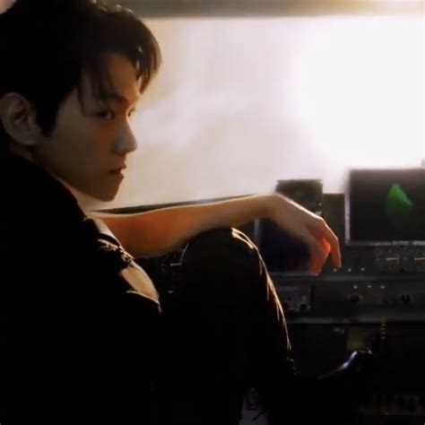 Dan On Twitter He S So Sexy