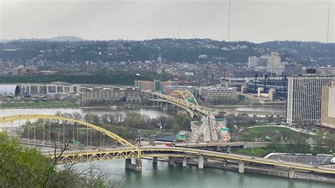 Crash On Pittsburgh Fort Duquesne Bridge Kills 2 Is The Road Open