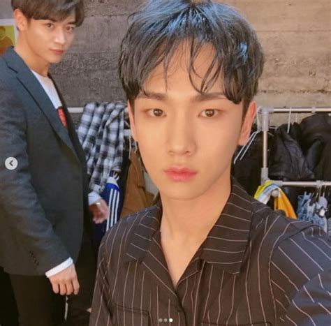 샤이니 키 민호 생일 축하동갑내기 우정ten★ 텐아시아
