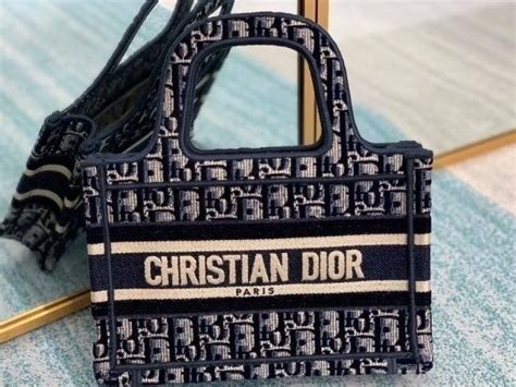 ☘샤넬 디올 여자 가방 지갑 투투백 레이디백 오블리크 북토트 Band