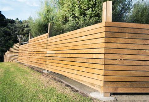 How To Build A Timber Fence In A Weekend Making Home