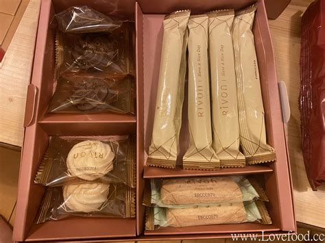 【台北信義】禮坊rivon 芙洛拉禮盒 誓言22層 中式大餅 西式餅乾 一盒就滿足