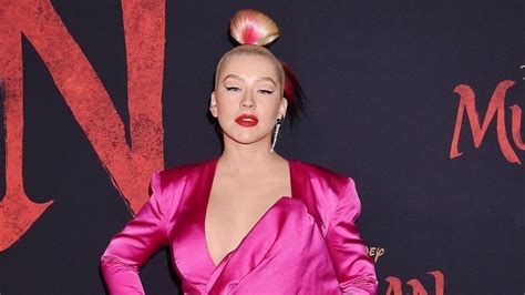 Составлен ТОП 10 самых популярных песен десятилетия