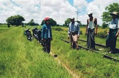 ရေကြည်မြို့မှာ ကျောင်းဆရာမရဲ့ ဆိုင်ကယ်နဲ့ဖုန်း ဓားထောက် လုယူခံရ