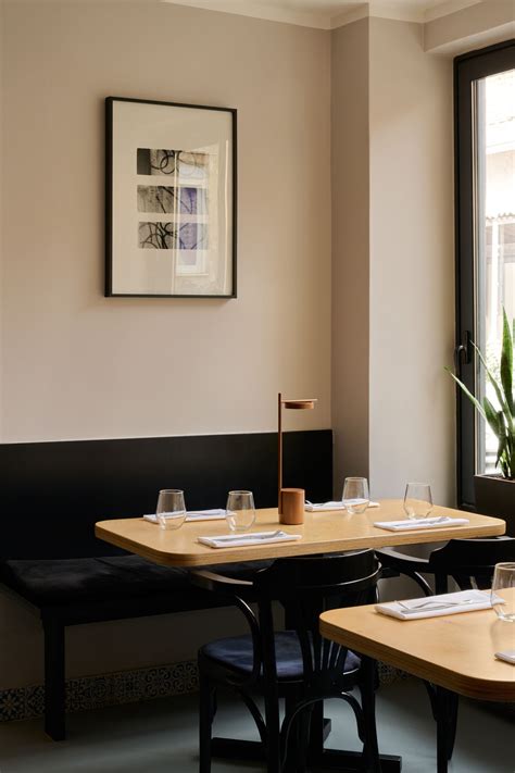 Igram Ig Pt Table Lamp By Grupa