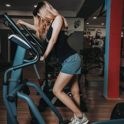 Nordic Hamstring Curl Benefits Setups Tips And Progressions Set