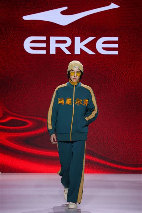 换了设计师的鸿星尔克，是我买不起的样子 增长科学