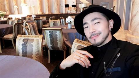 Дуучин С Гантогоо утааны эсрэг тэмцэнэ