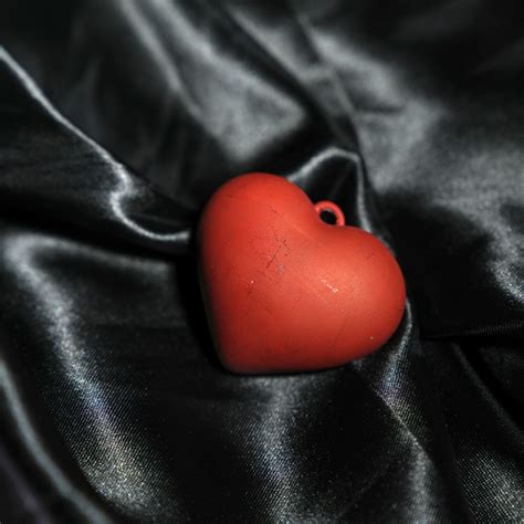 3d Printable Heart Shaped Pendant By Stlflix
