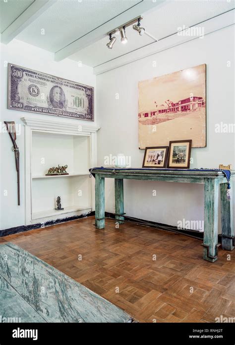 Al Interior De La Casa De Pablo Escobar Así Era El Museo♒ Descubra O