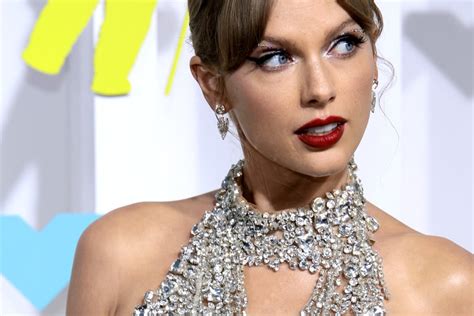 Did Taylor Swift Just Confirm Shes Going On Tour